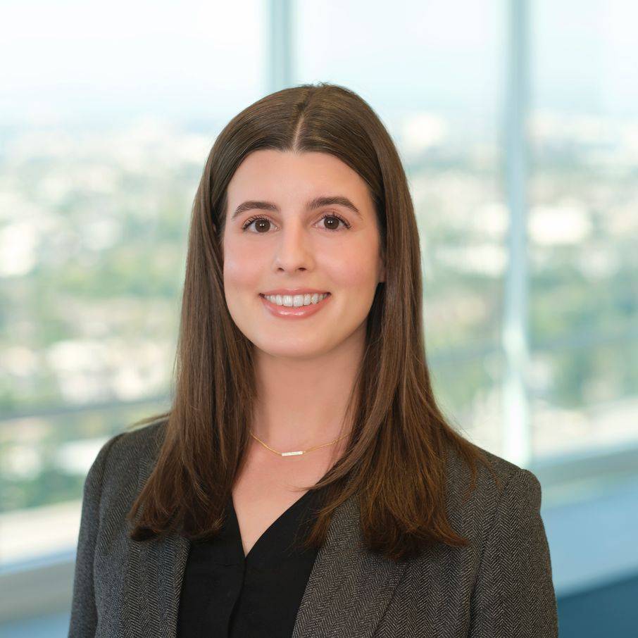 Yasmine Kalhor | Stradling